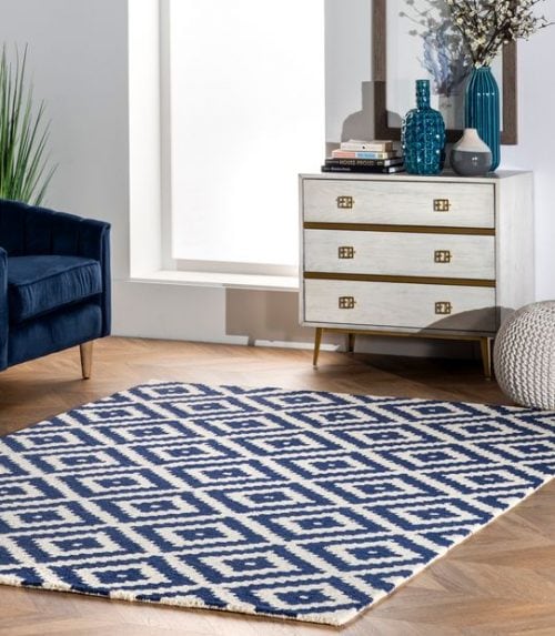 What Color Rug Goes With a Blue Couch - 12 ideas