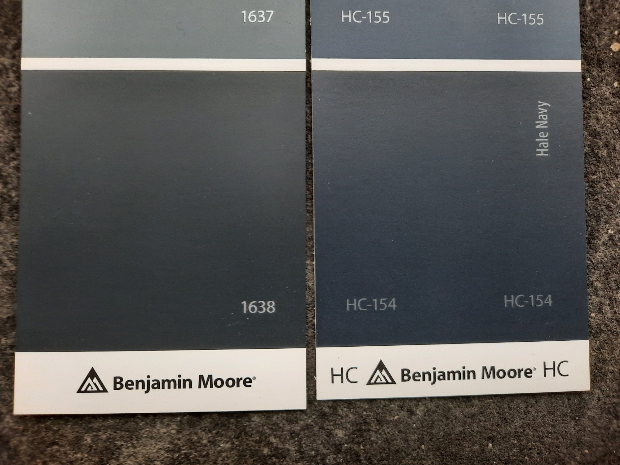 Hale Navy by Benjamin Moore Review