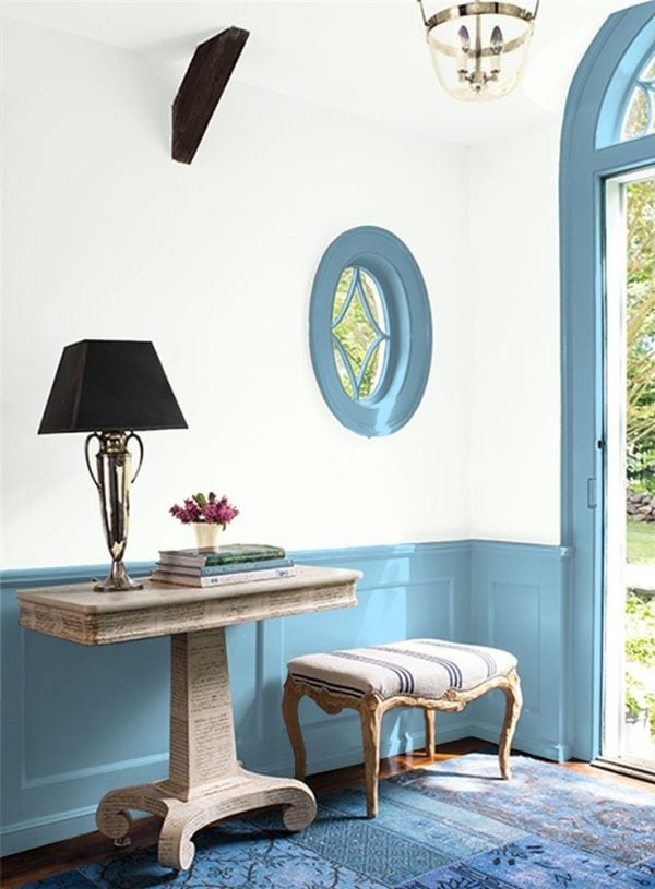 Benjamin Moore Chantilly Lace Paint Color Review