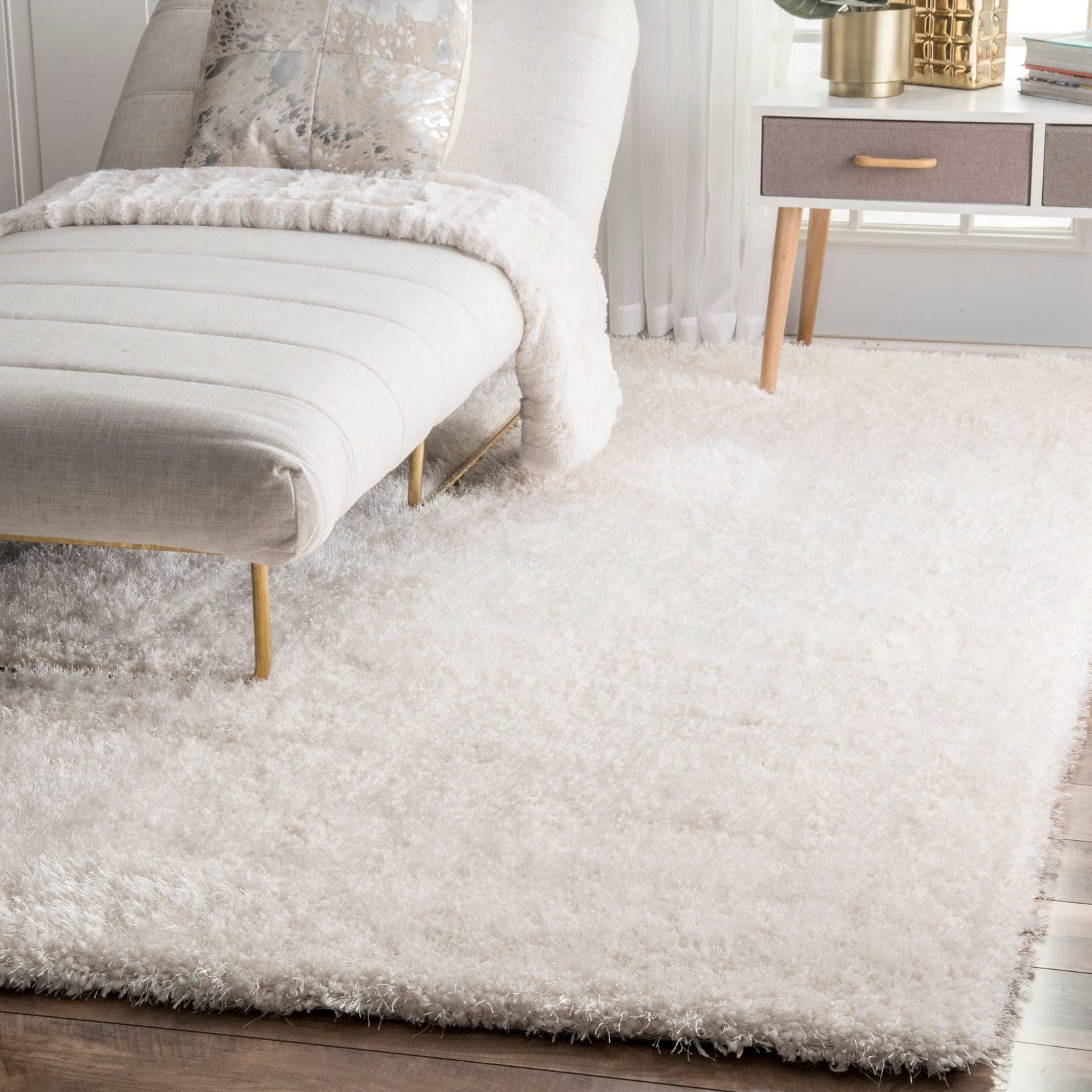20 Cozy Bedroom Rug Ideas