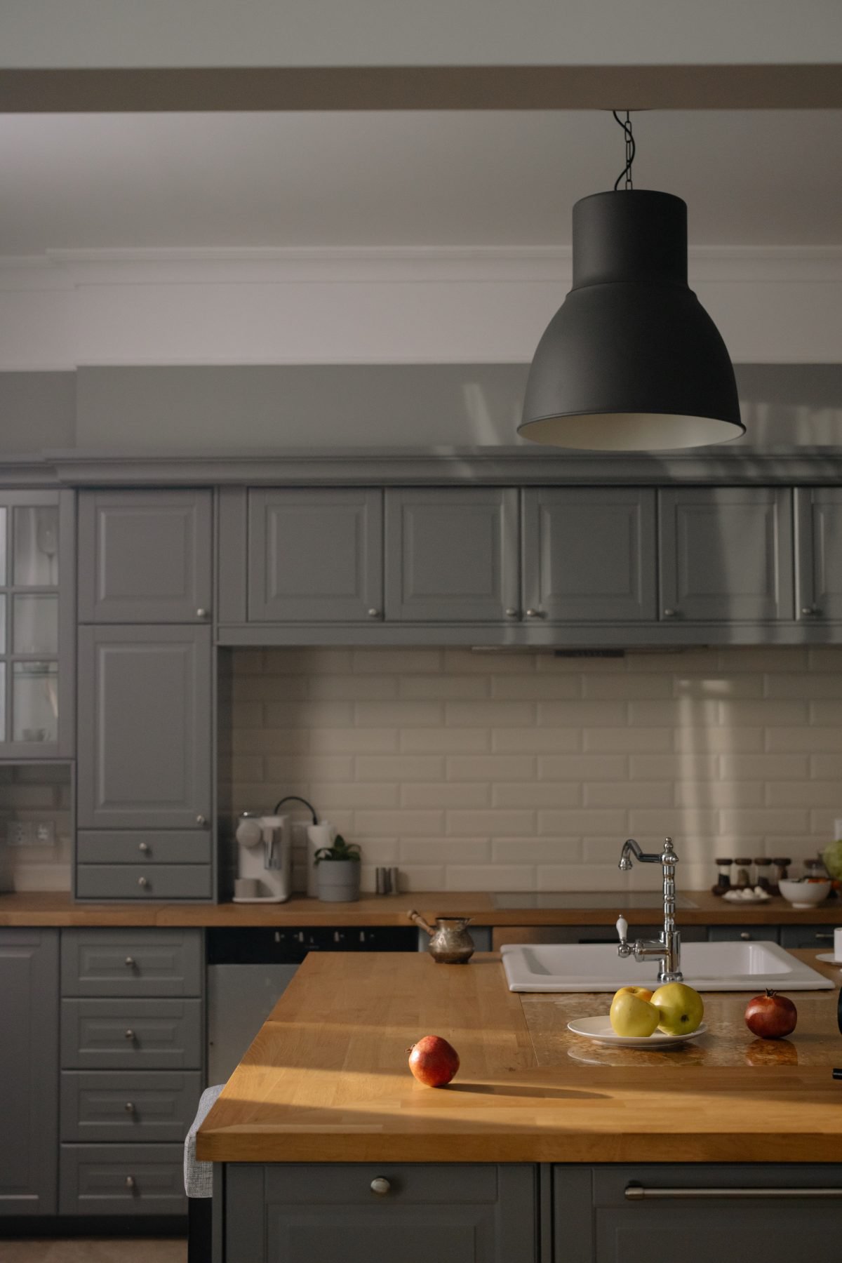 7 Kitchen Cabinet Finishes That Will Transform Your Home—and How to Choose