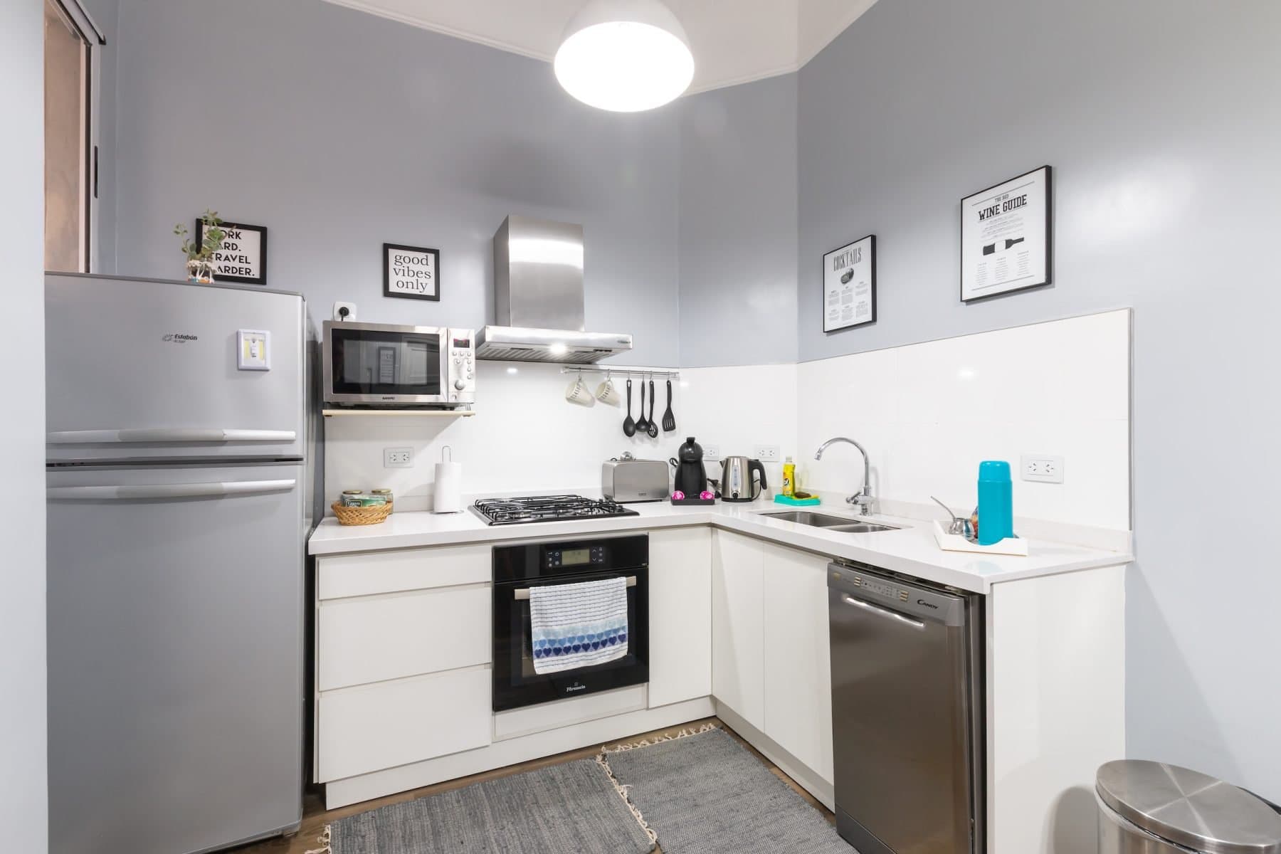 Microwave Cabinet Ideas for Every Kitchen Style