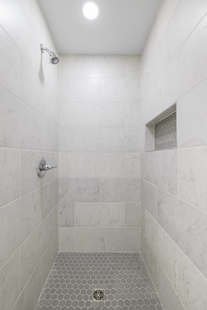 Gray Tile Shower Ideas to Elevate Your Bathroom Style